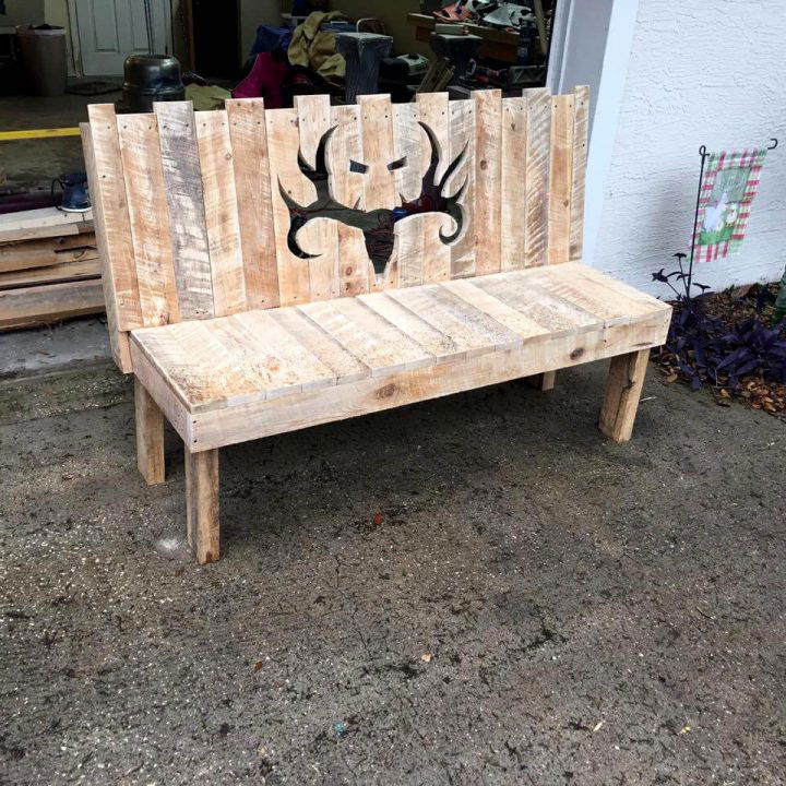 DIY Wooden Pallet Bench with Artful Backrest