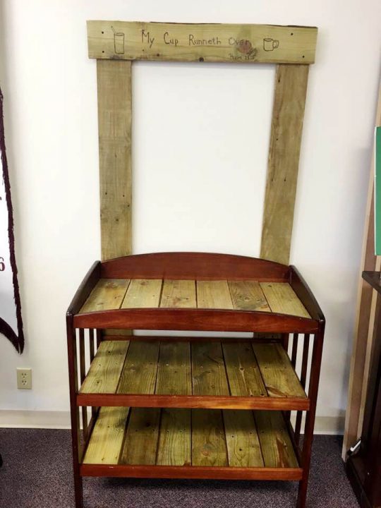 Old Changing Bench into Pallet Drink Stand