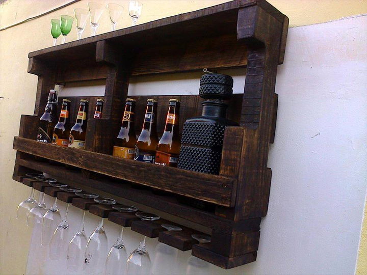 DIY Pallet Beverage Bottle Rack + Glasses | 99 Pallets